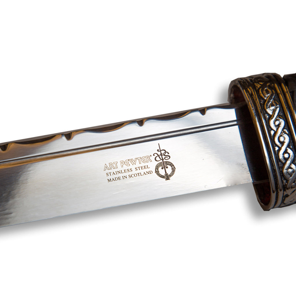 Piper's Dirk – Tartantown Ltd.